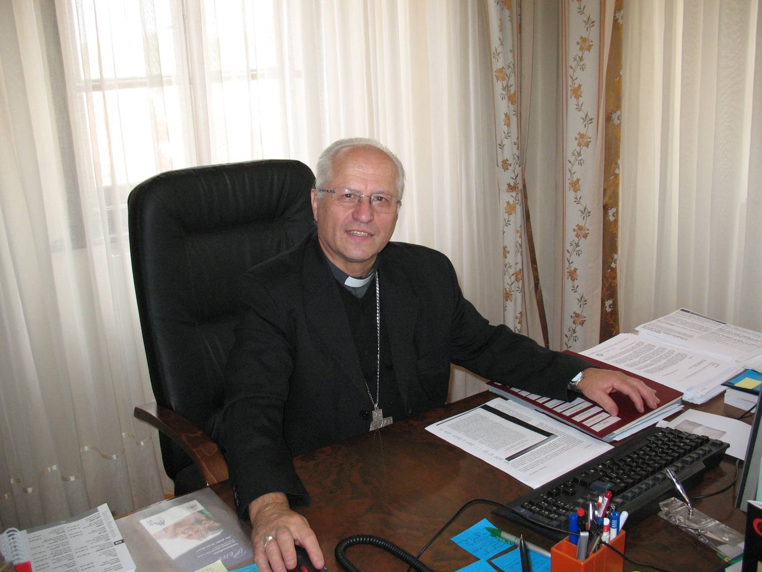 Msgr. Andrej Glavan, novomeški škof, postal tudi administrator ...